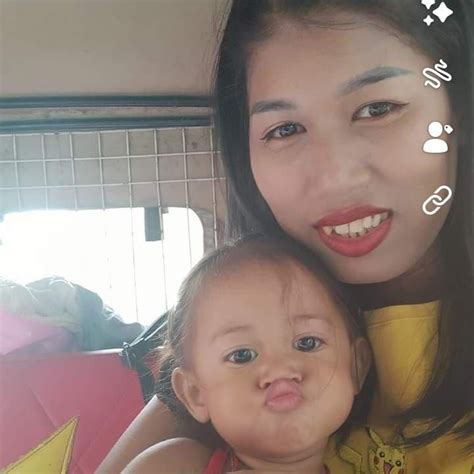 ពេជ្រ ពន្លឺ កូនម៉ាក់