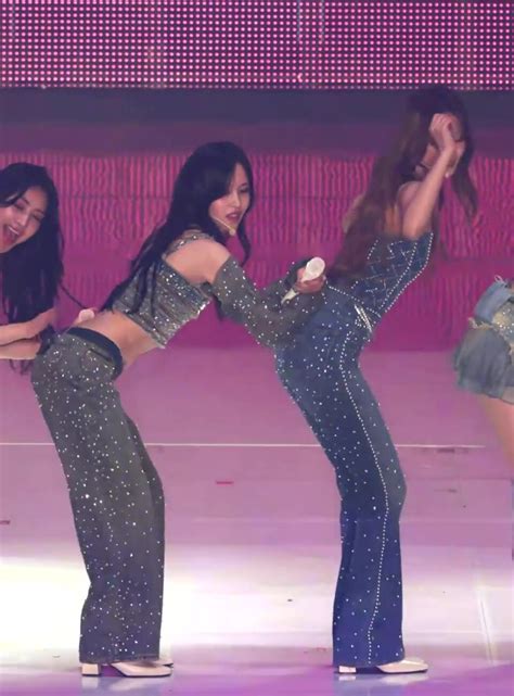 Mina Tzuyu And Momo