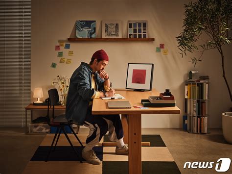 삼성전자 액자 형태의 맞춤형 스피커 선보여 뉴스1