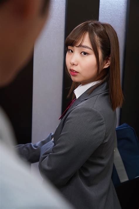 【篠原りこ】鬼畜父の性玩具 美女たちのエロス