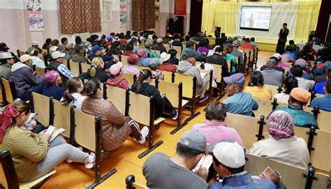 Vip76 Mn Говь Алтай аймгийн Бигэр сумын иргэдтэй уулзлаа