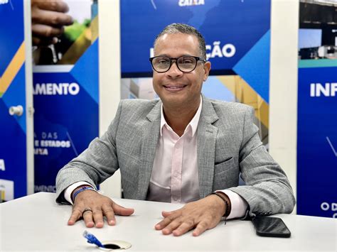 Pró Moradia Prefeito Marcos Santana Assina Contrato Para Construção De