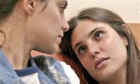Macarena Achaga La Belleza Argentina Que Protagoniza Un Romance