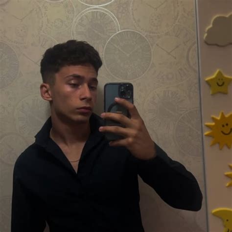 Darius Dariusditf • Threads Say More Darius Dariusditf • Threads Say More