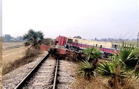 ရထားလမ်းမိုင်တိုင်အမှတ် ၁၂၅ ၂ နှင့် ၁၂၅ ၃ ကြား တံတားအမှတ် ၇၉ အနီး လှည်းကူးလမ်း အား Pdf အကြမ်းဖက