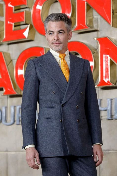 Pin By Christine Vez On Chris Pine Chris Pine Cute Guys Actors