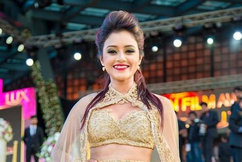 List Top Most Beautiful And Hottest Sri Lankan Actresses And Models N4m