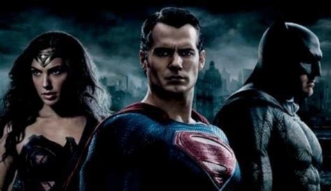 한자리에 모인 영웅들 [배트맨 V 슈퍼맨] 프로모션 이미지 미디어라이징 무비