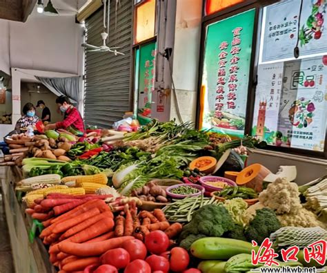 海口海甸岛各商超农贸市场物资充足 市民有序购买[图] 海口网