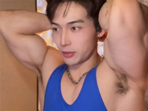 这个小哥哥怕不怕挠胳肢窝 韩国健体 韩国健体 哔哩哔哩视频