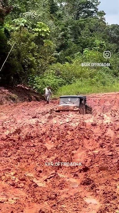 خیلی خفنه این آدم هنگ می‌کنه 👌 ️‍🔥تویوتا آفرود برف تفریح کمپینگ