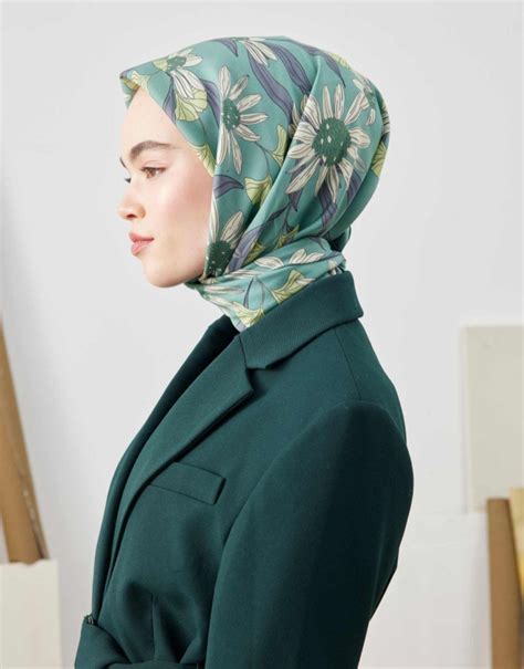 Bayan Deniz Köpüğü Daısy Desen Pamuk İpek Eşarp Merve Karaca