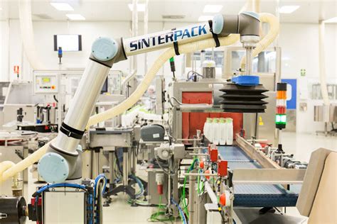 Universal Robots ผู้สร้างหุ่นยนต์โคบอท เติบโตไม่หยุด ด้วยพนักงานที่มากถึง 1 000 คน