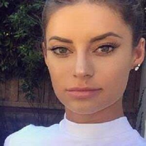 Hannah Stocking Bio Bio Early Life Career Net Worth And Salary