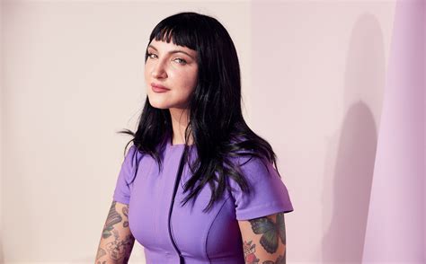 Julia Michaels Shares ‘a Piece Of My Heart With ‘sorry To Me Too