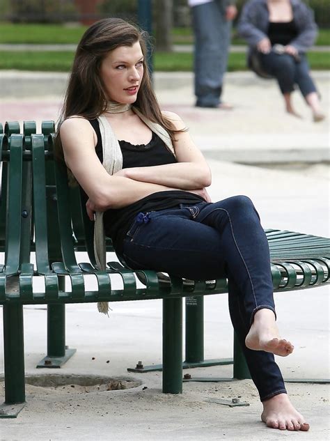 Milla Jovovichs Feet