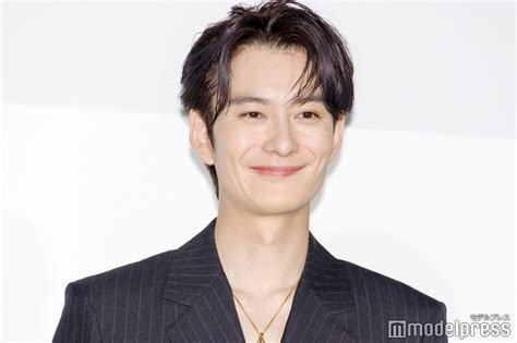 画像1665 結婚発表の岡田将生＆高畑充希、美文字の直筆署名に注目集まる「似てる」「綺麗」 モデルプレス