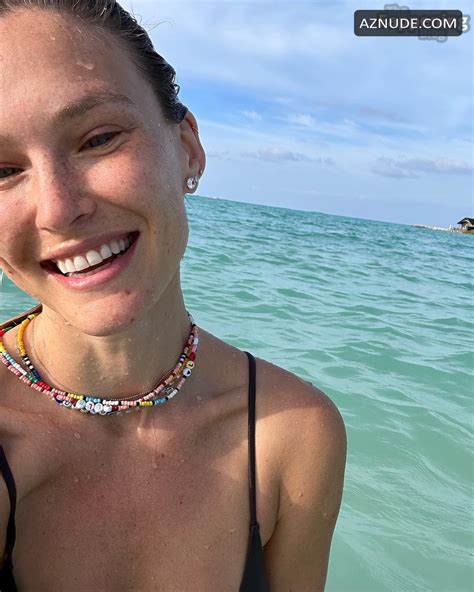 Bar Refaeli Sexy Flaunts Her Attractive Body And Legs In Various Photos Collection Aznude