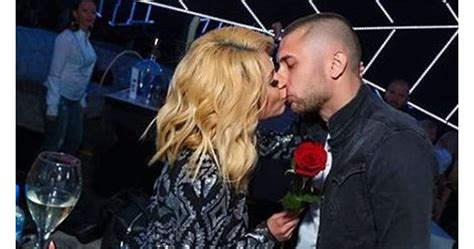 И Ася Капчикова готви сватба