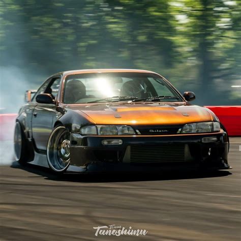 Nissan 240sx Drifting Wallpaper Drift Cars Sleek Black Nissan Silvia