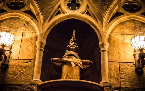 「催狂魔」盤旋上空！日本環球影城推出「哈利波特禁忌之旅完整版」，民眾狂喊：急急護法現身！ Juksy 街星