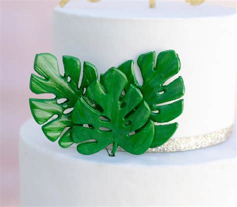 Small Monstera Sugar Flowers Handcrafted For Your 2025 Wedding Cake