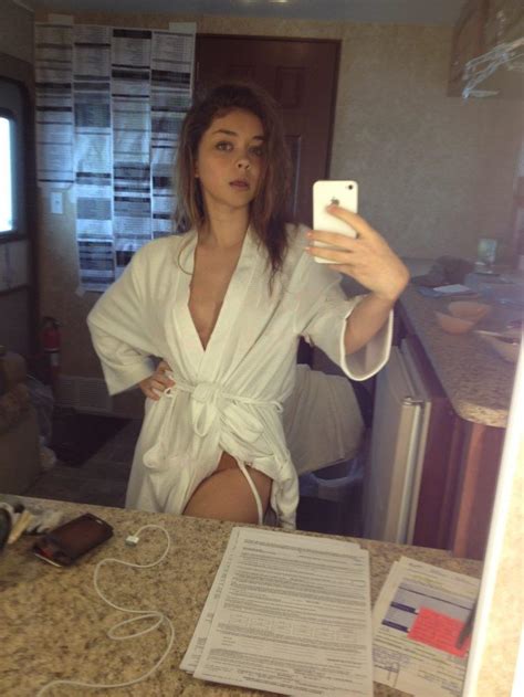 Sarah Hyland Nude Pics Página 1