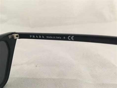 Prada Catwalk Spr 19u 1ab 5s0 Black Cat Eye Sunglasses Rubber Nose Pads