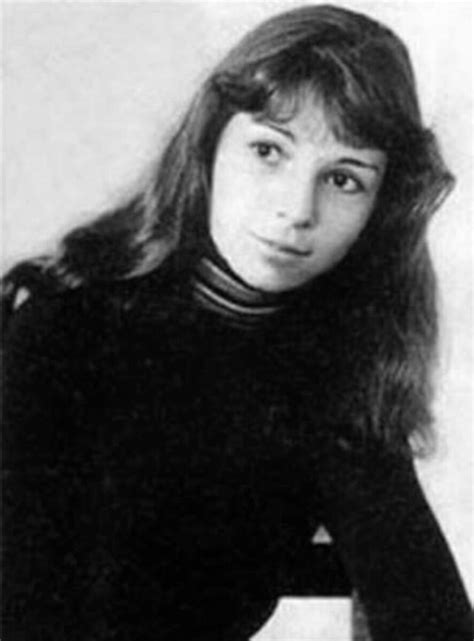 «Америка не пошла на пользу как менялась Жанна Агузарова В чёрных очках Дзен