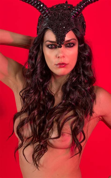 Naked Adrianne Curry Added 07 19 2016 By Bot