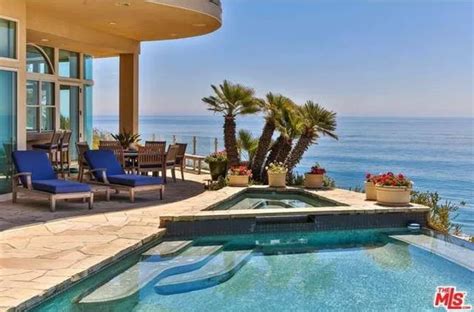 Neil Diamonds 725 Million Malibu Beach Pad 19 Photos