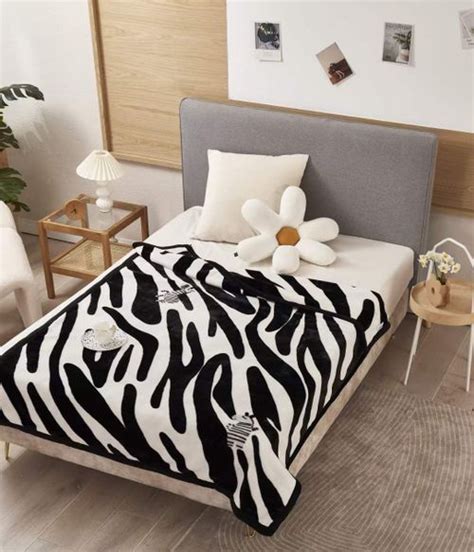 ОРНЫ БҮТЭЭЛЭГ Classic Textiles