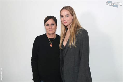 Jennifer Lawrence Nude The Fappening Photo 7466991 Fappeningbook