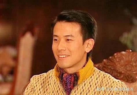香港演员石修之子酒后吐槽TVB因站错队遭排挤月薪仅8000元 知乎