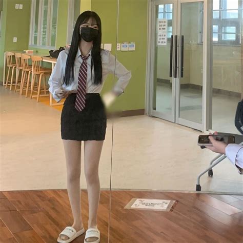 김금비 On Instagram “어디보니” 청소년 여자 패션 의상 코디 여자 교복