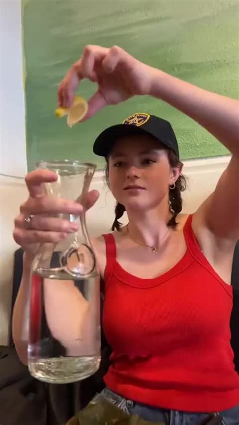 Thomasin Mckenzie R Celebs
