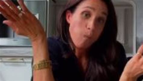 Meghan Markles Oral Sex Scene Resurfaces After Podcast Bimbo Comment News Com Au