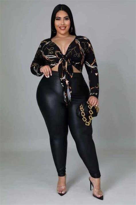 2025 18 Plus Size Faux Leather Leggings Outfits Slimming Tips