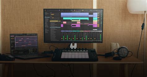 Home Babe Of Synthesis