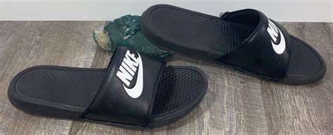 Nike Benassi Swoosh Sandalsslides Blackwhite Gem