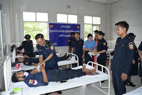 တောင်ငူမြို့၌ ၇၈ နှစ်မြောက် မြန်မာနိုင်ငံမီးသတ်တပ်ဖွဲ့နေ့ကို ကြိုဆိုဂုဏ်ပြုသောအားဖြင့် စုပေါင