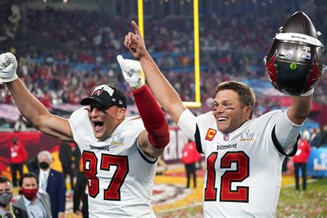 Tom Brady Wins Super Bowl No 7 Buccaneers Beat Chiefs 31 9 Sentinel