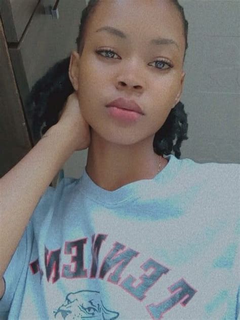 Ash Vee Cam Model Free Live Sex Show And Chat Stripchat