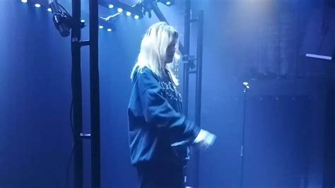 Lena Hessels Maakt Bijzonder Elektronische Popmuziek Oost Online