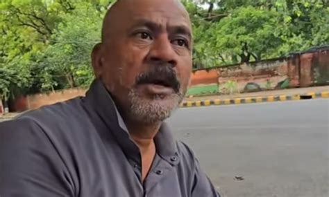Independent Journalist And Activist Praveen Thapa Reaches Delhi On Foot