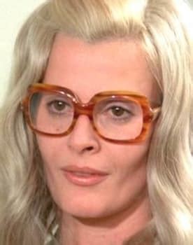Corps Brûlants 1976 — The Movie Database Tmdb