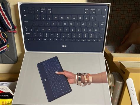 Logitech Keys To Go Bluetooth Keyboard 手提電話 電話＆平板電腦配件 其他電子周邊配件及產品