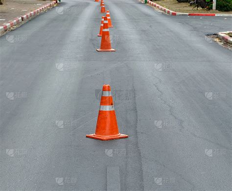 道路上的交通锥