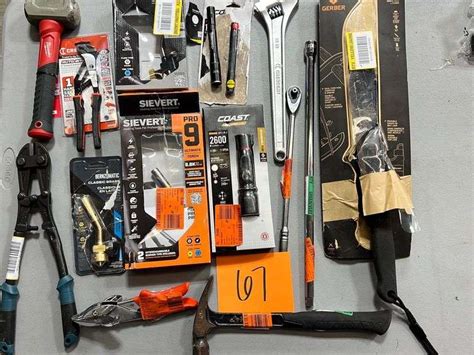 MISC TOOL LOT SEE PHOTOS Earl S Auction Company