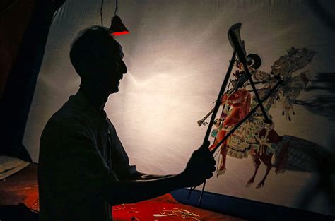 作品 《戏里戏外》